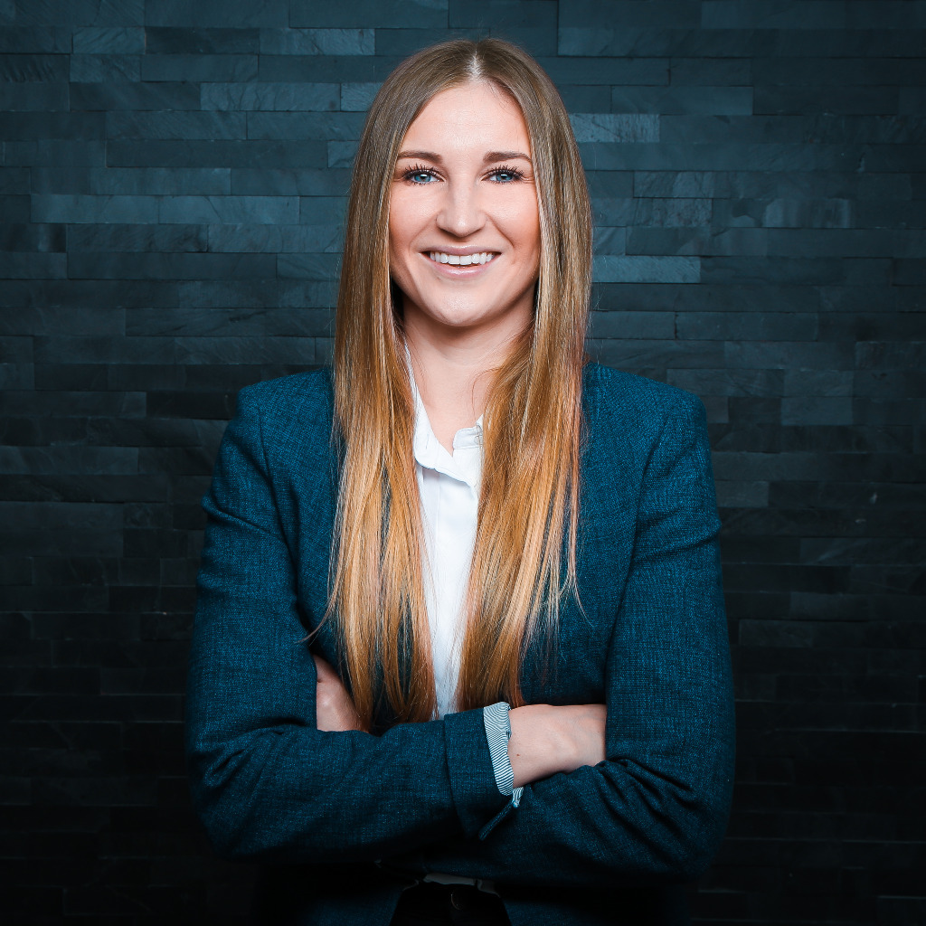 Anika Zajac - Customer Service Coordinator - PVH Deutschland GmbH ...