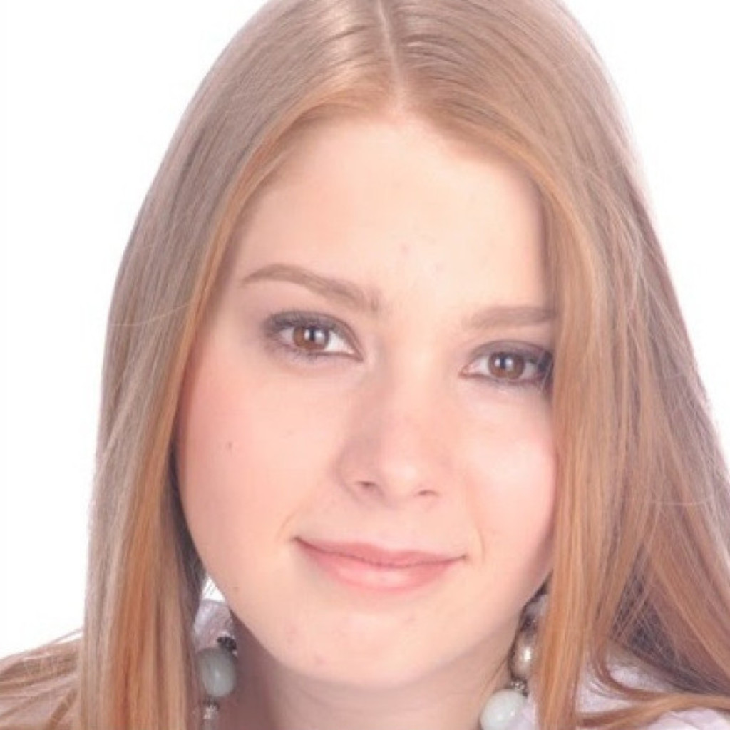 Lisa Lenz's Instagram, Twitter & Facebook on IDCrawl