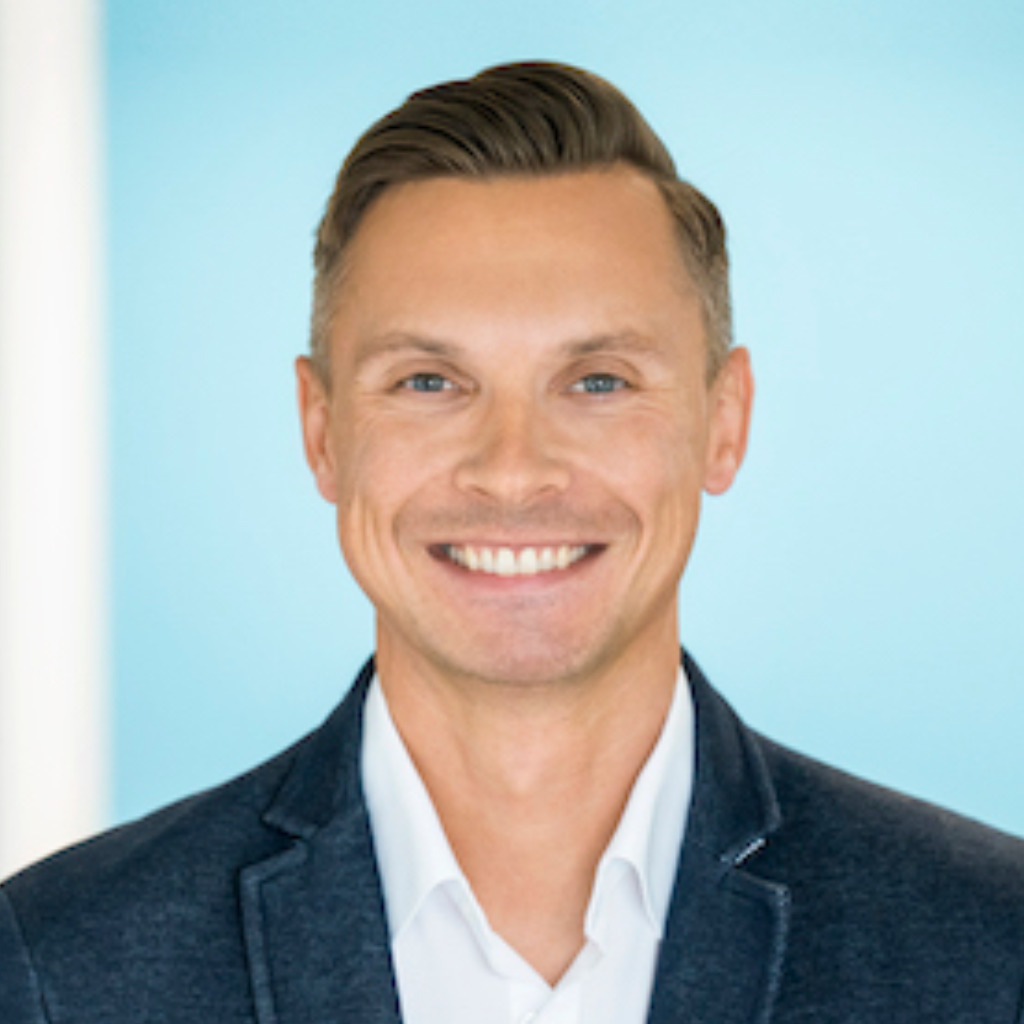 Jan Neumann - Head of Sales & Marketing - CCE b:digital GmbH & Co. KG ...