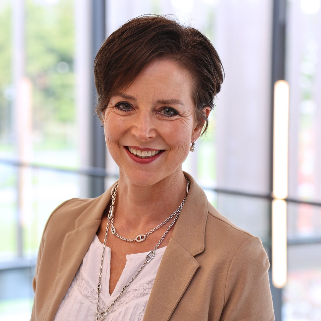 Simone Rubbert - Vice President Politics and Regulation - E.ON Energie ...