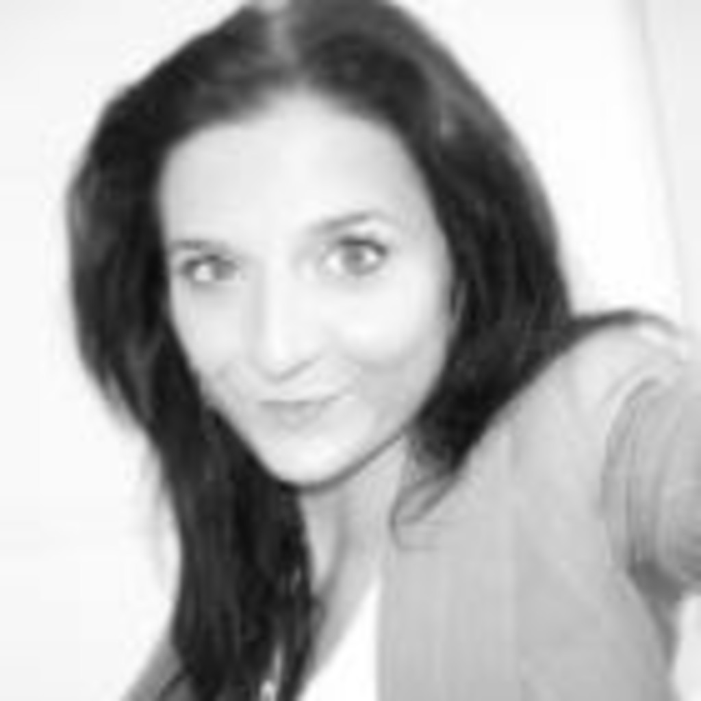 Julia Burmeister - Gesundheits- und Krankenpflegerin in der Zentralen ...