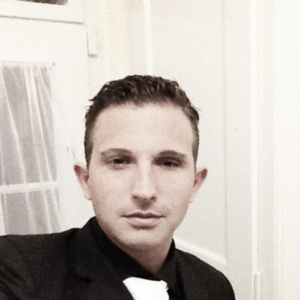 Sandro Müller - Corporate Cash Management & Payment Solution Consultant - Credit Suisse (Schweiz ...