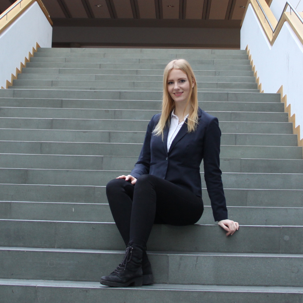 Anna Böing - Geschäftsführerin - CONTAGZ | XING