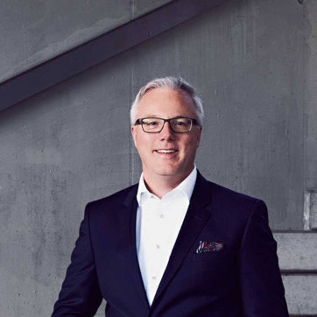 Martin Stoeckli - Head Staff & Client Catering - UBS Switzerland AG | XING