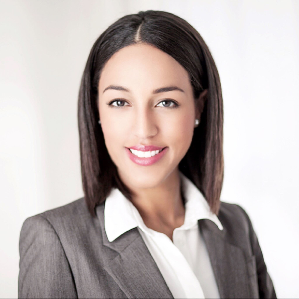 Dominique Thomas - Spezialistin Einkauf - BMW Group München | XING