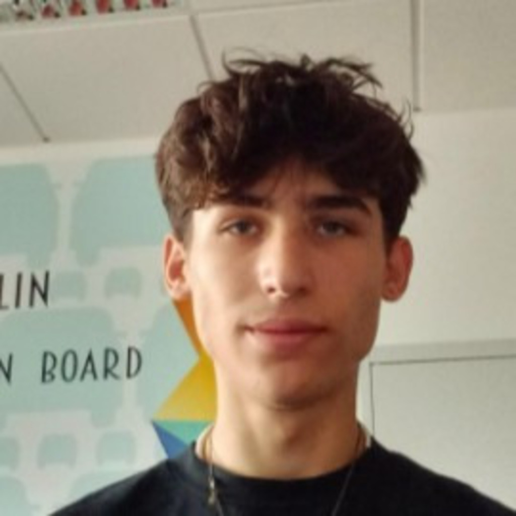 Ben Majewski - Ausbildung Kaufmann für Büromanagment - Antolin | XING