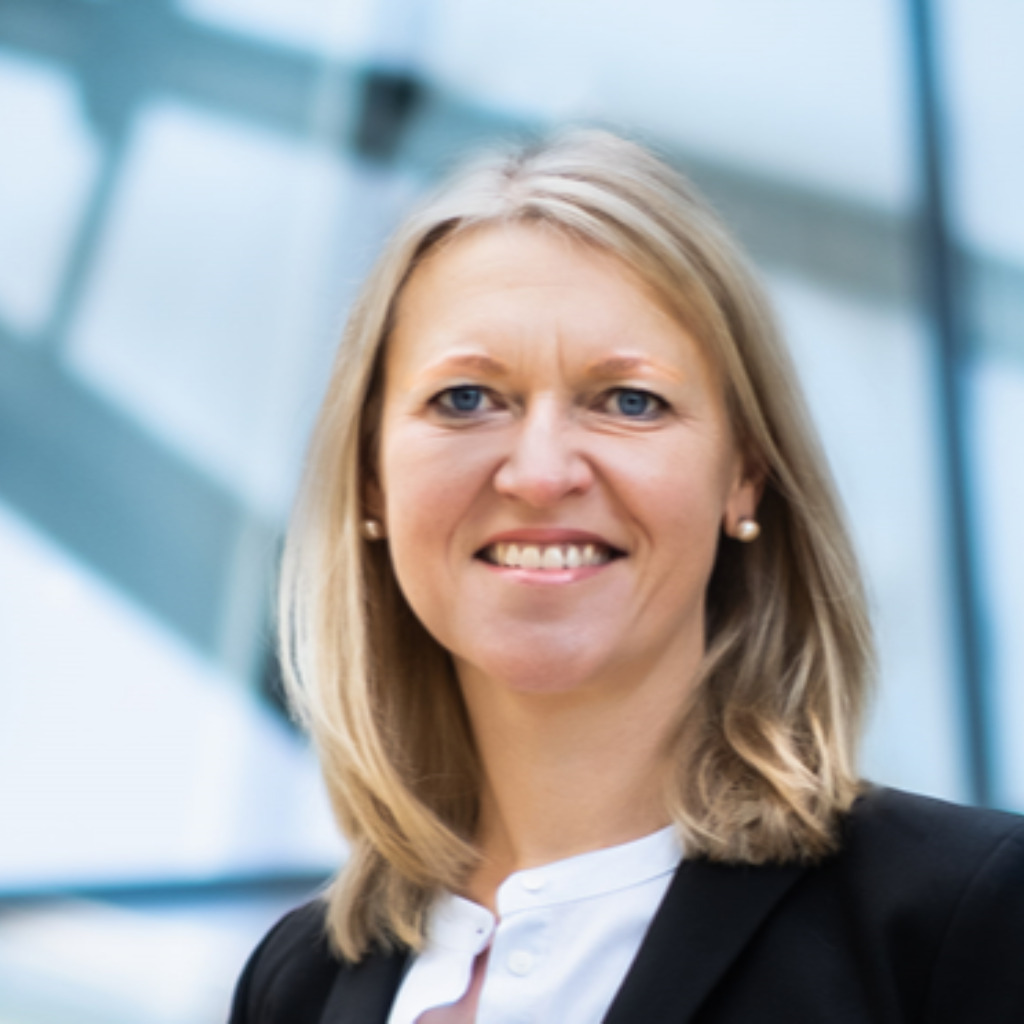 Kathrin Hoff - Senior Transaction Manager - HR – HannoverReal GmbH & Co ...