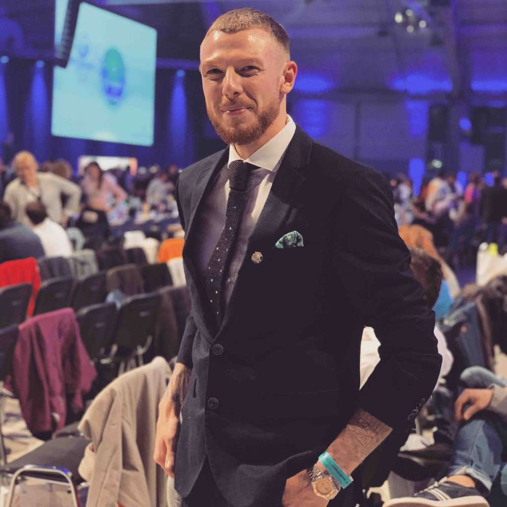 Tom Janik Bökenkröger - Local Sales Manager Berlin - Freachly GmbH | XING