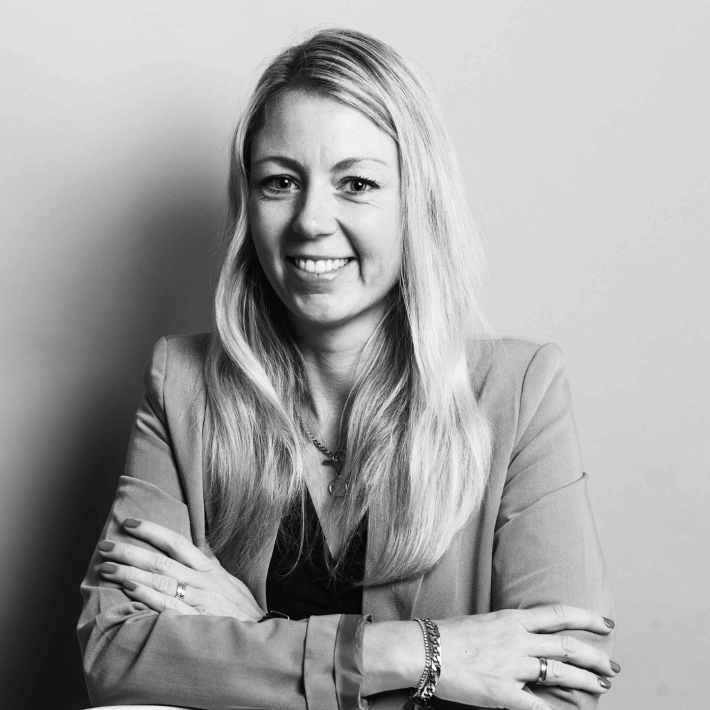 Julia Nikolic - Kaufmännischer Mitarbeiter - Modell- und Formenbau Pape ...