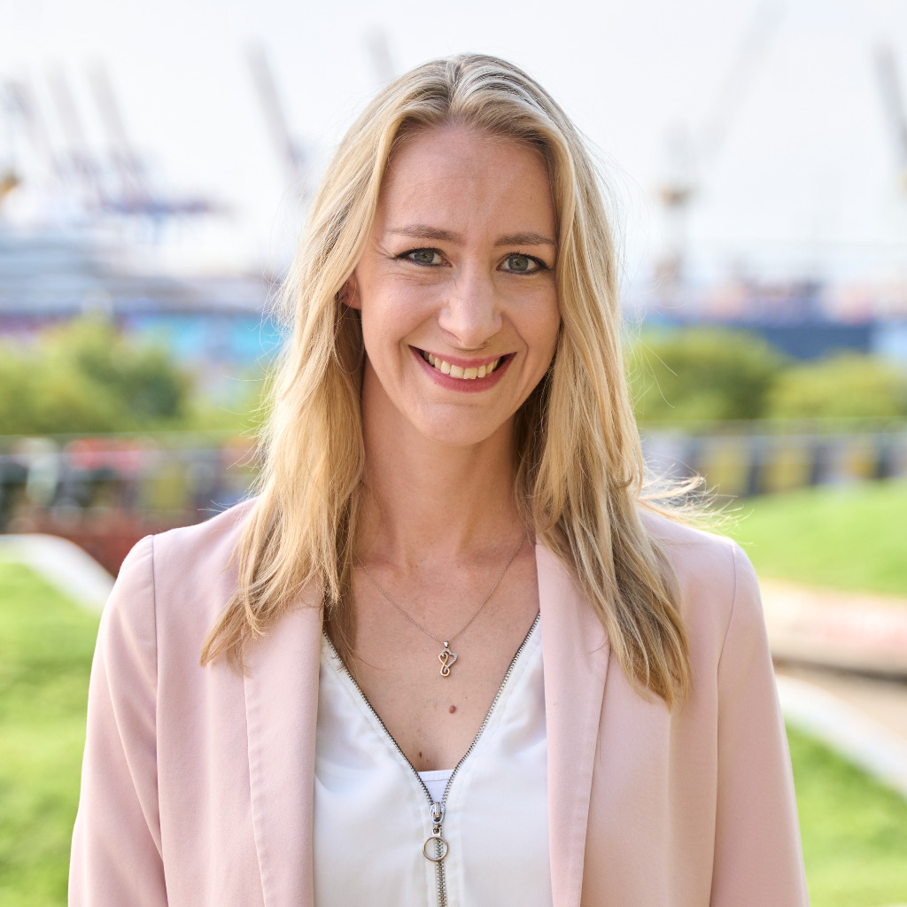 Annika Müller - Assistant to Managing Director / Head of HR ...