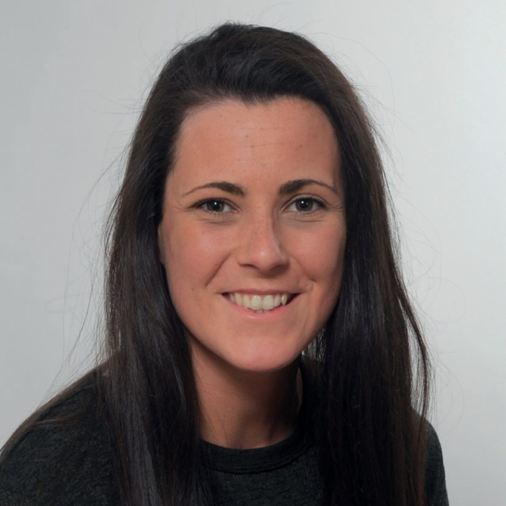 Julia Flack - Kauffrau im Gesundheitswesen - PN Pflege-Netzwerk GmbH | XING