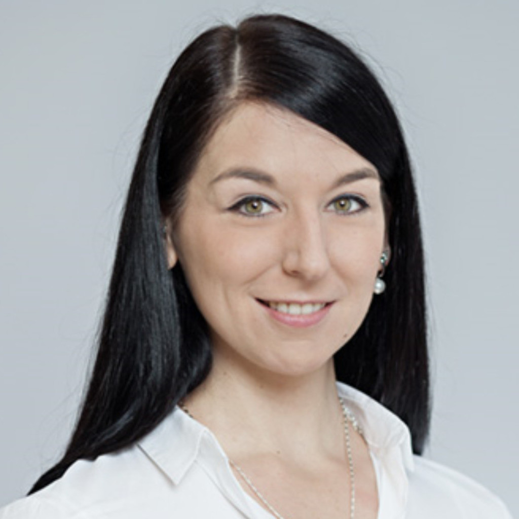 Sarah Wech - AI Trainerin - AI Artist | XING