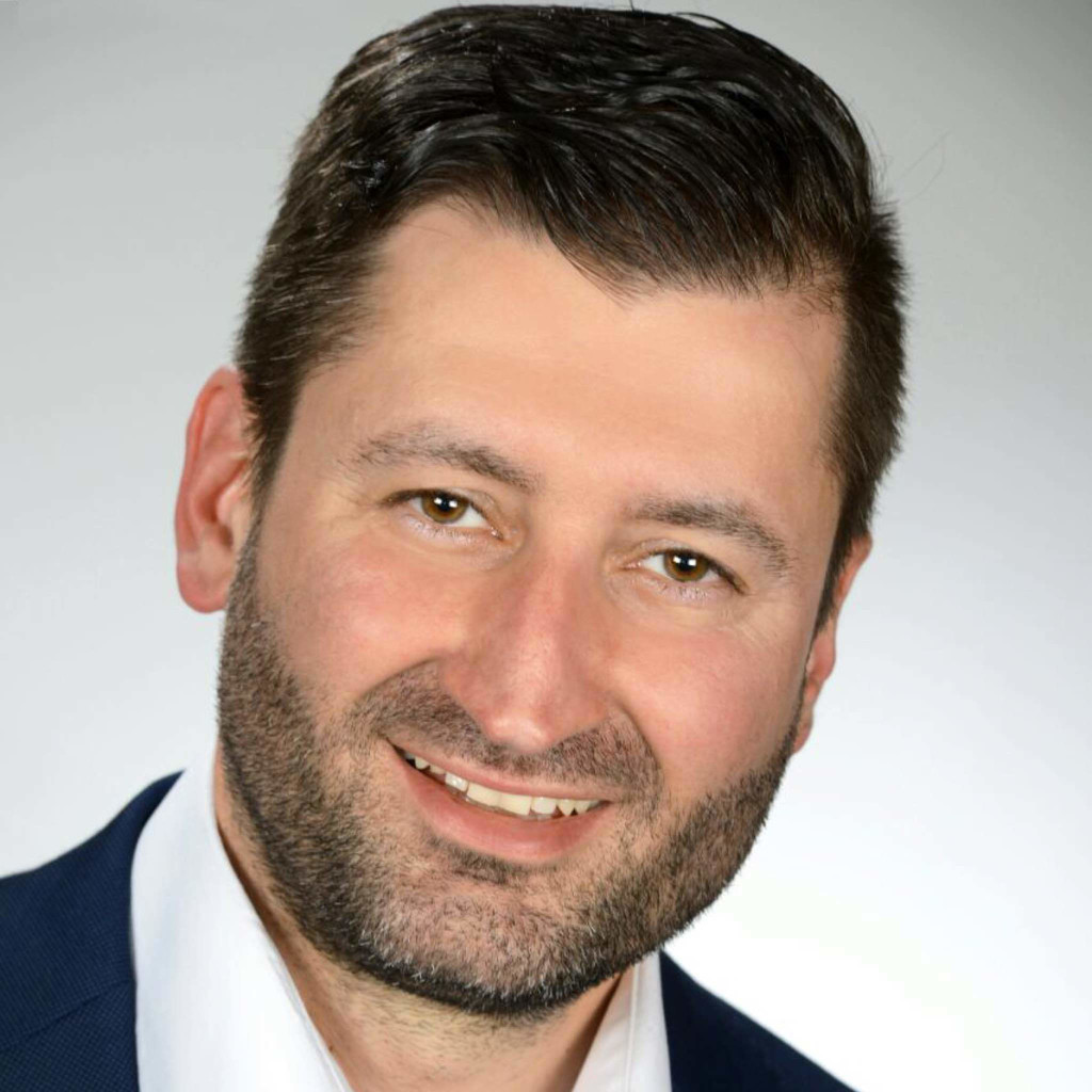 Laura Caracciolo's Instagram, Twitter & Facebook on IDCrawl