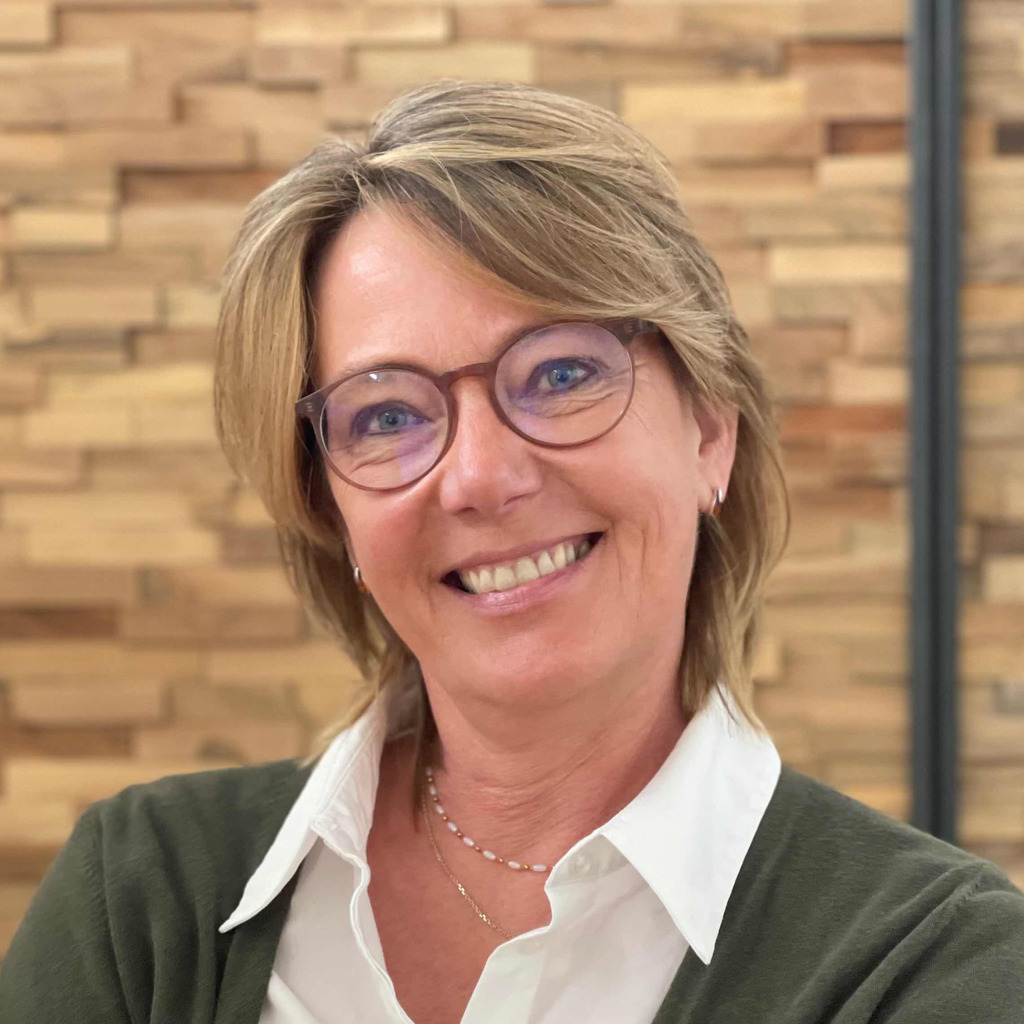 Jennifer Lammers's Instagram, Twitter & Facebook on IDCrawl