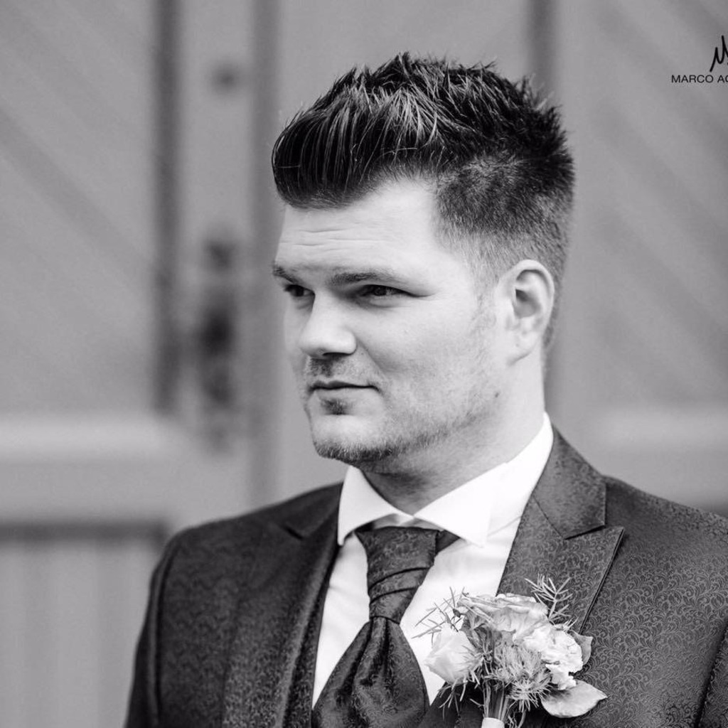 Alexander Eichinger - Verkaufsberater Neuer Automobile - Tiemeyer ...