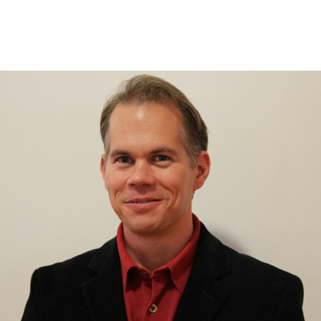 Dr. Thomas Novak - Forschungsprofessor Cooperative Connected and ...