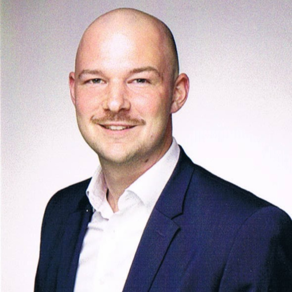 Christopher Becker - Sachbearbeiter Interne Dienste - Bank11 für ...