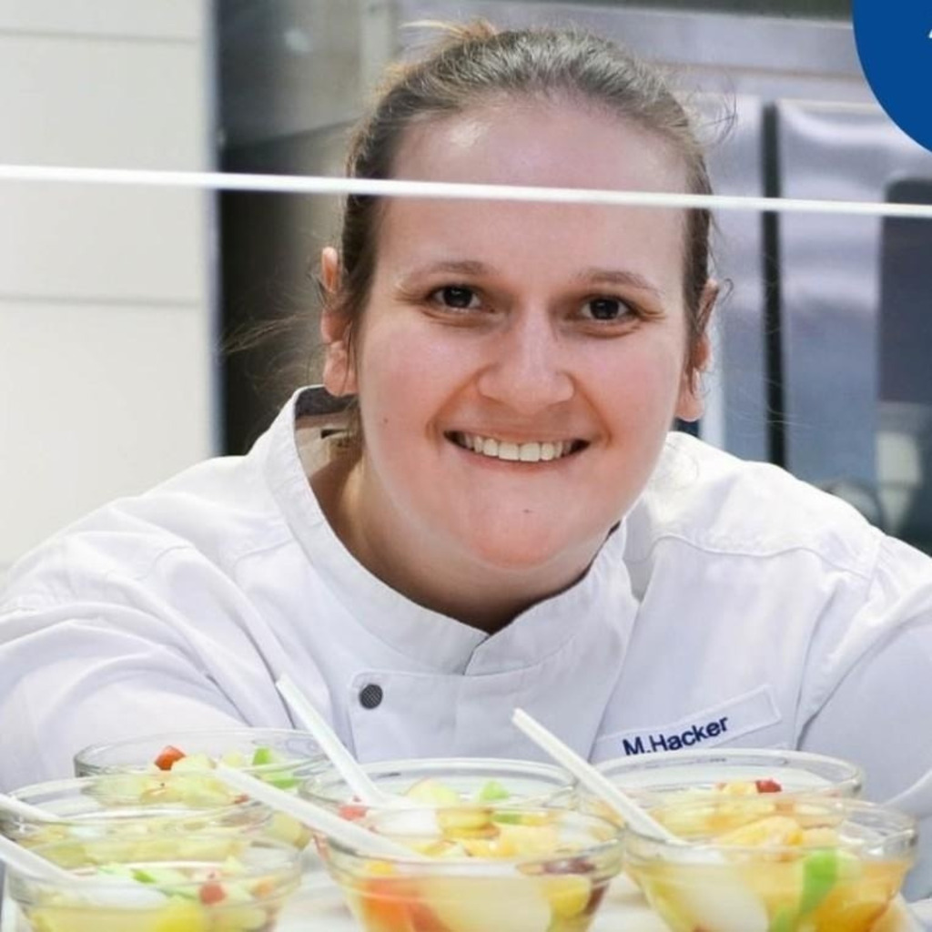 Monika Hacker - Hauswirtschafterin - Schne-frost Produktion GmbH & Co ...