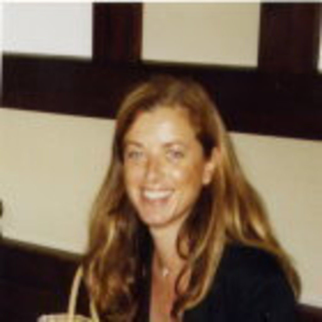 Karina Schott - Vorstandsassistentin - BayWa AG | XING