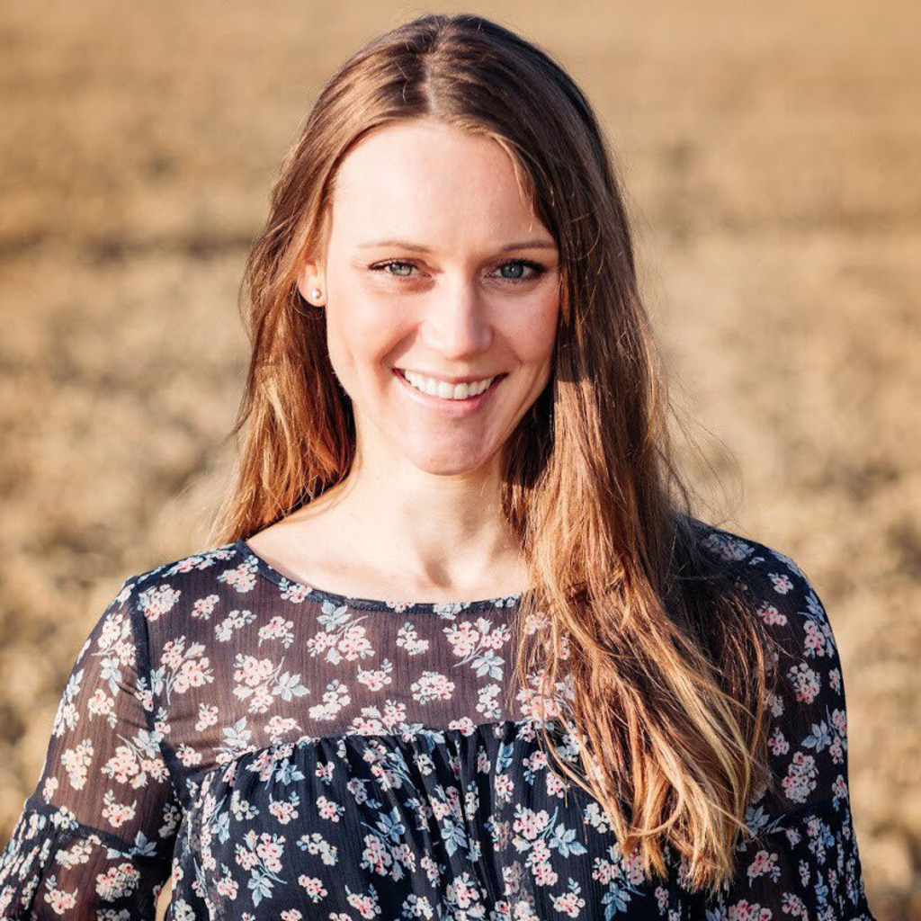 Christine Brunner - Financial Planner - BMW Group | XING