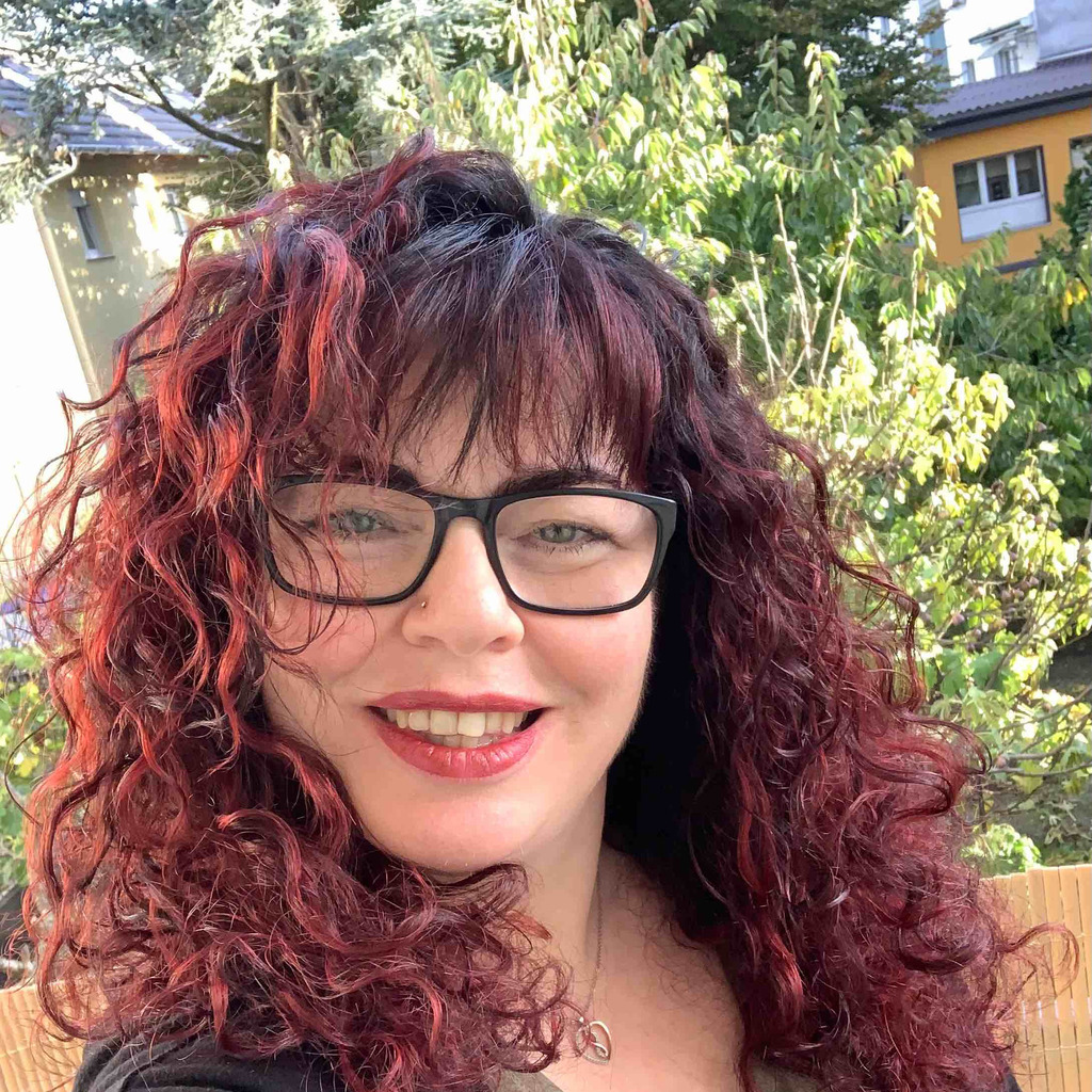 María Ferraro - Reinraummitarbeiterin - Blösch AG | XING