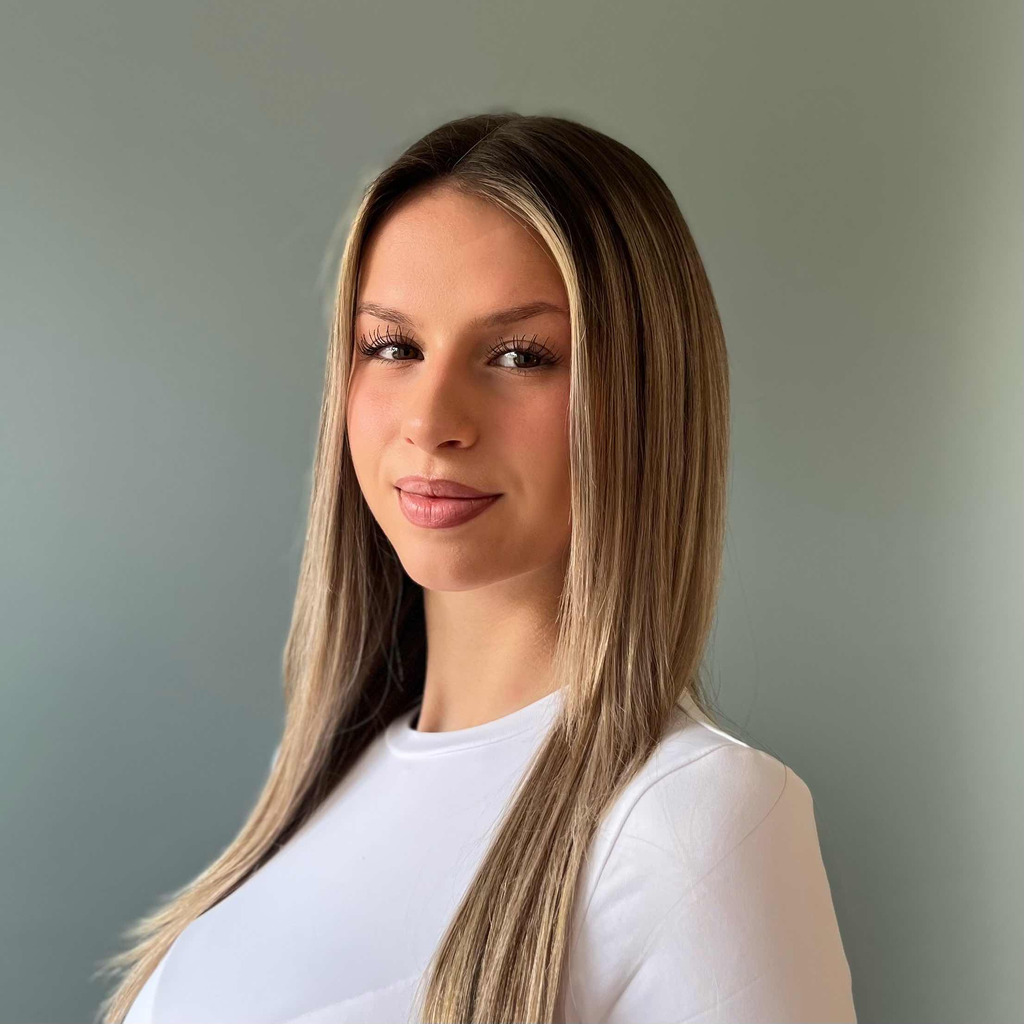 Anna Tellers - Vertriebsassistent - moses. Verlag GmbH | XING