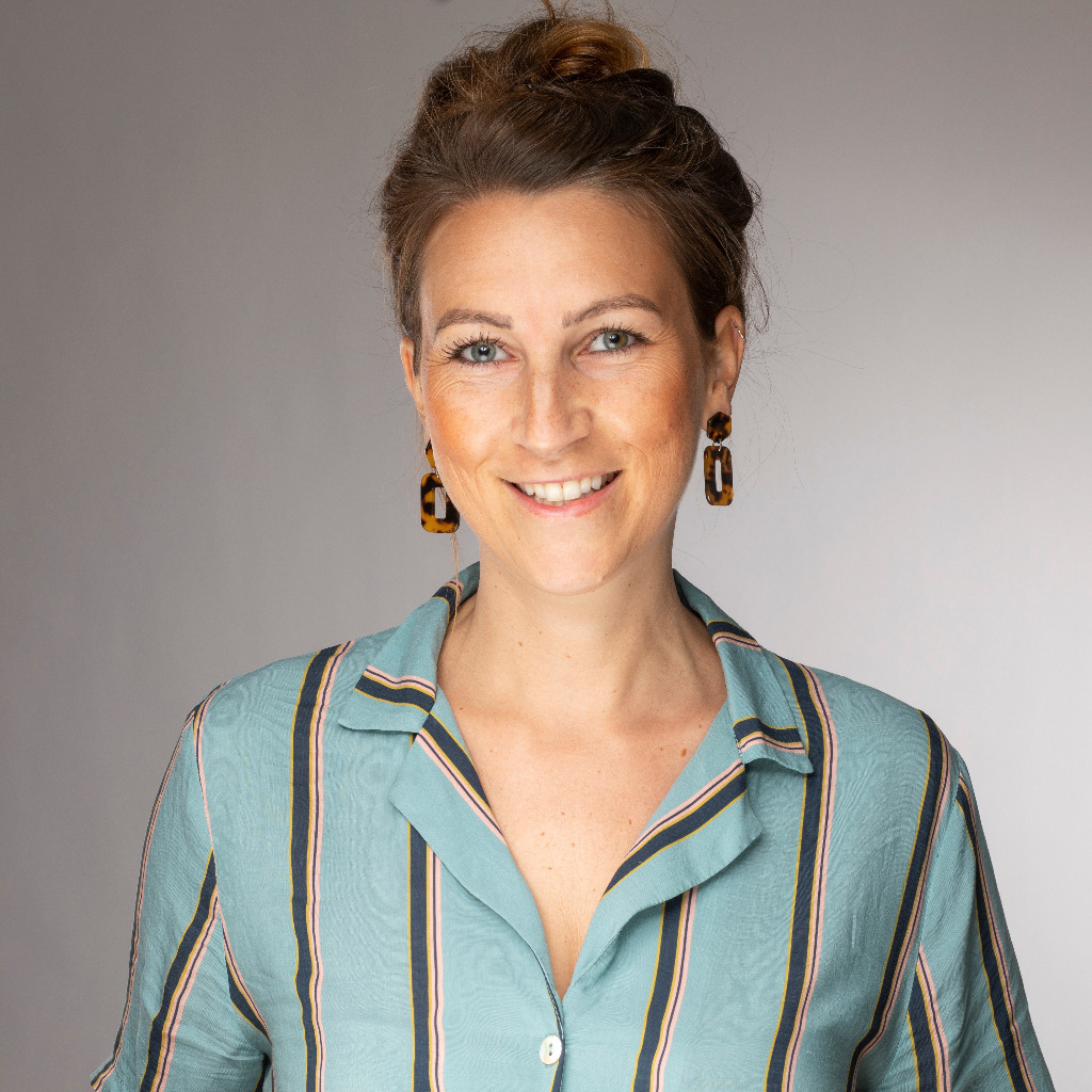 Elke Hermann - Lehrerin - Deutsche Schule Medellín | XING