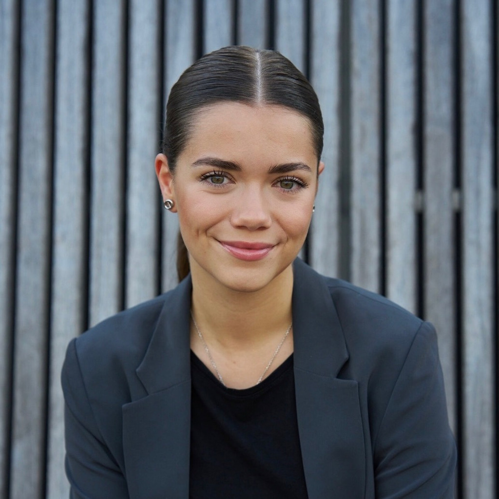 Lilly Weber - Projekt Managerin - JS Real Estate Family Office GmbH | XING