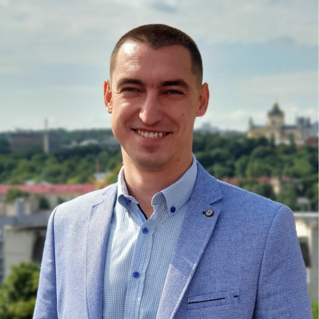 Yurii Firs - Founder - Avanga | XING