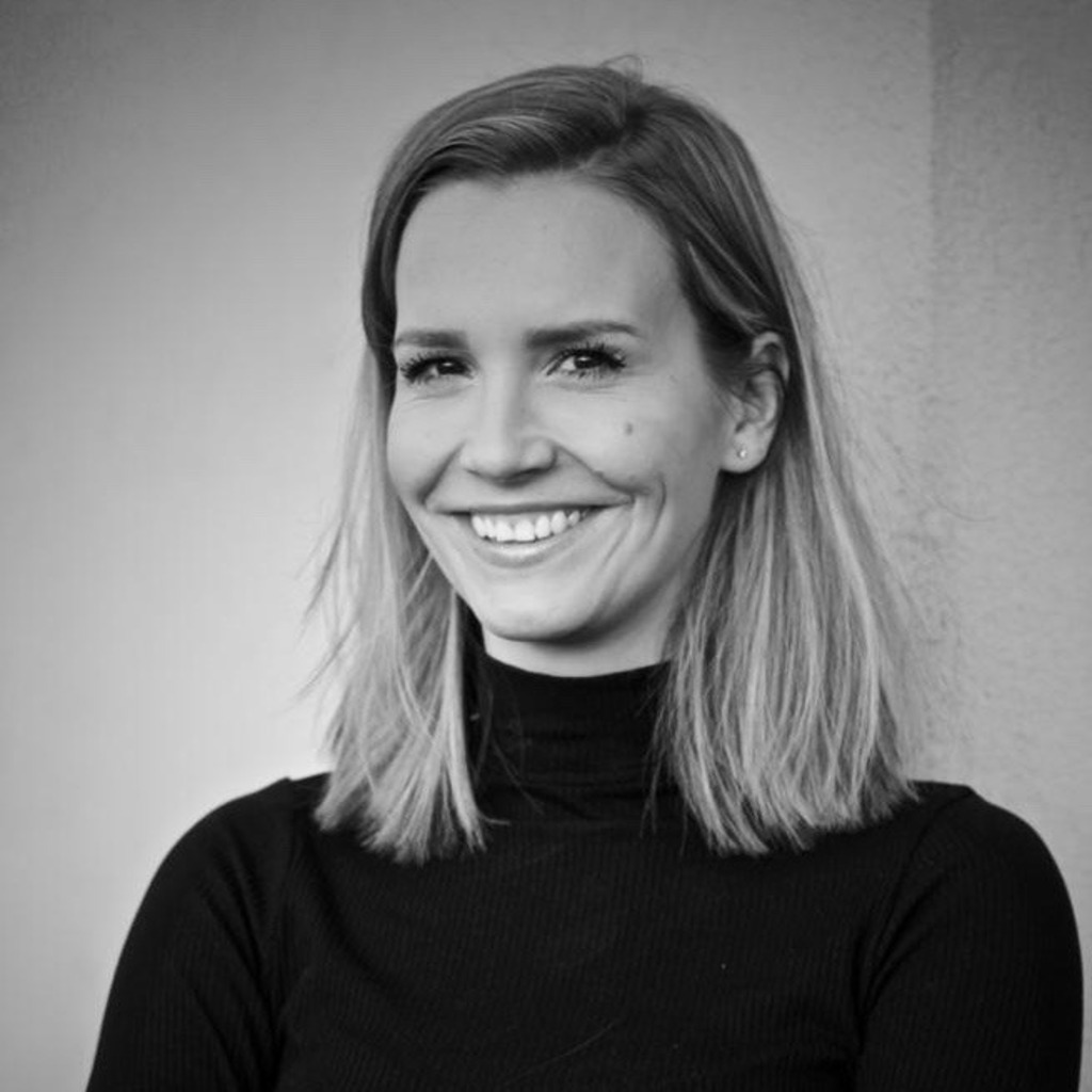 Lisa John - Senior Legal Counsel - MBition GmbH - Mercedes-Benz ...