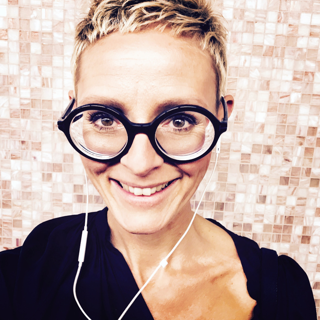 Mag. Stephanie Lackner - ARTDIRECTION & DESIGN - Designbüro | XING