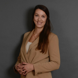 Lisa Glaser - Partnerassistentin - Simmons & Simmons LLP | XING