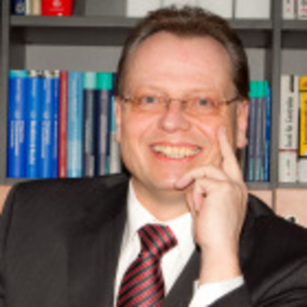 Dr. Burrows Gabriel - Geschäftsführer - Med Bull GmbH | XING