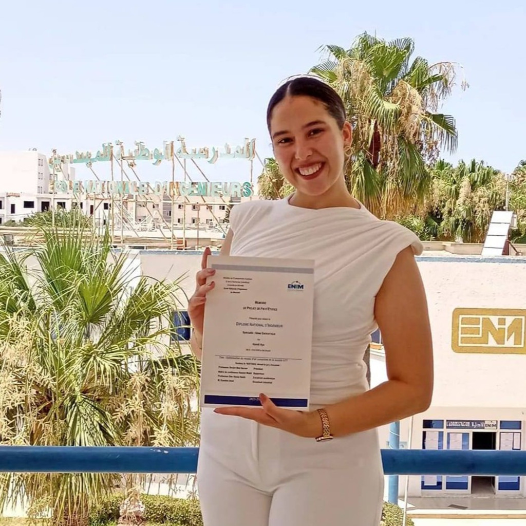 Aya Hamdi - Responsable technique - Technologie solaire | XING