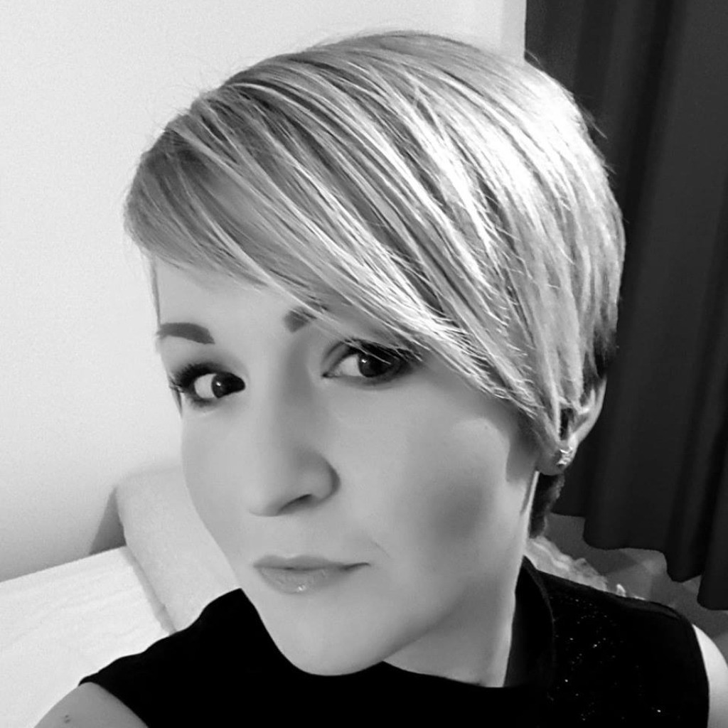 Carol Richards - Financial Consultant - BTS Market | XING