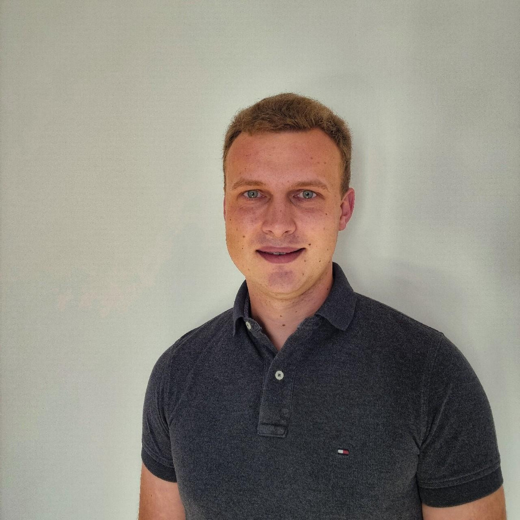 Philipp Schmaus - Schichtleiter - BAUR Versand | XING