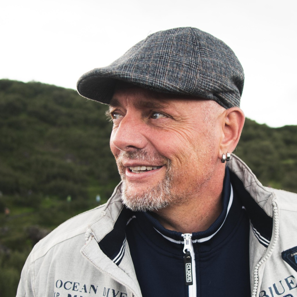 Garry J. Thomas - Geschäftsführer - thomas-consulting GmbH | XING