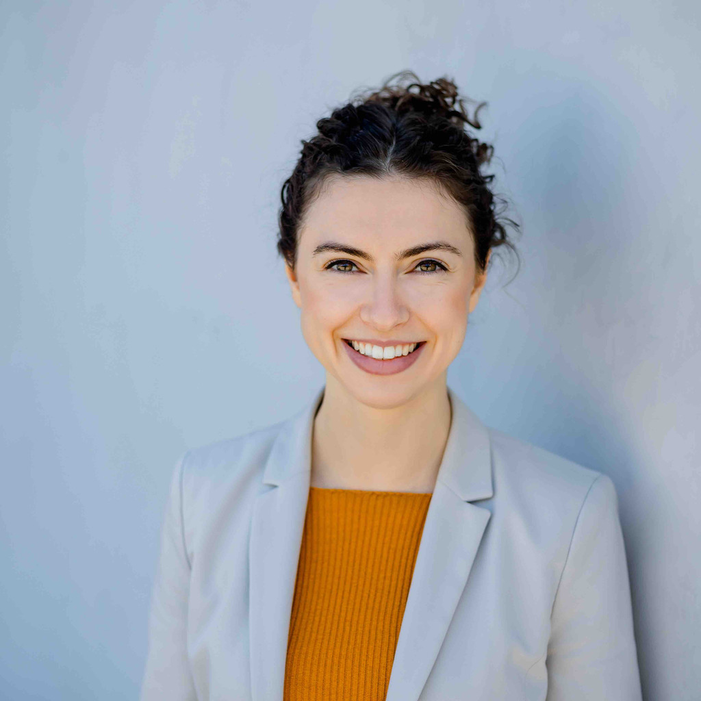 Cosima Lang - Sachbearbeiterin Recruiting - Porsche AG | XING