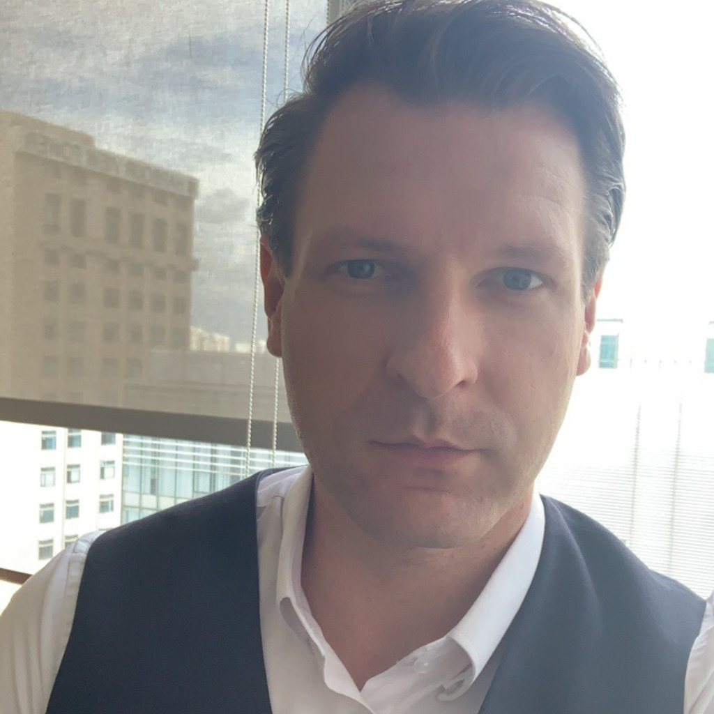 Tomas Bucek - CEO - 8seneca | XING