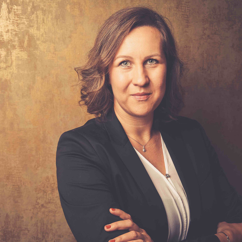 Alexandra Schmidt - Stellvertretende Teamleitung Personalmangement ...