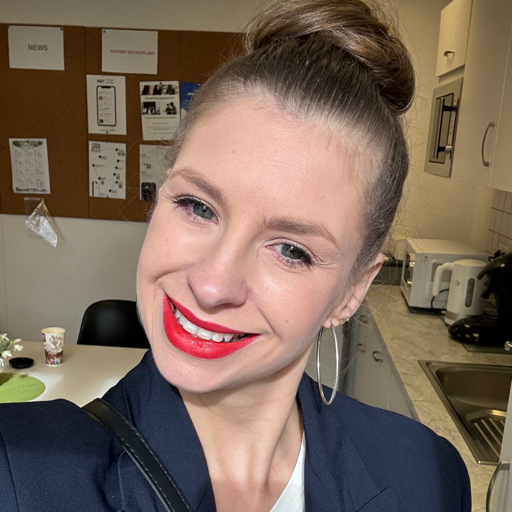 Gina Aniol - Visual Commercial - KG ZARA Deutschland B.V. & Co. | XING