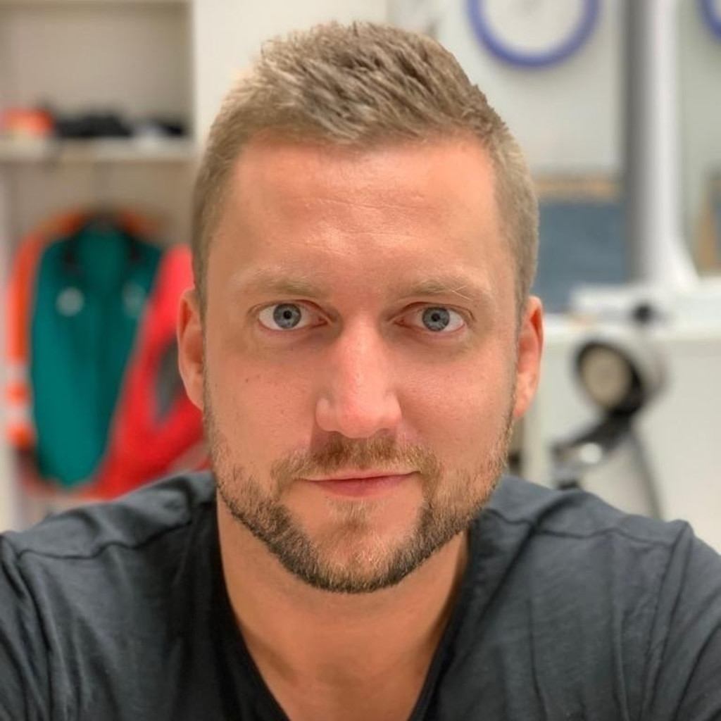 Daniel Zerr - Geschäftsführer - CF Fürth OHG | XING