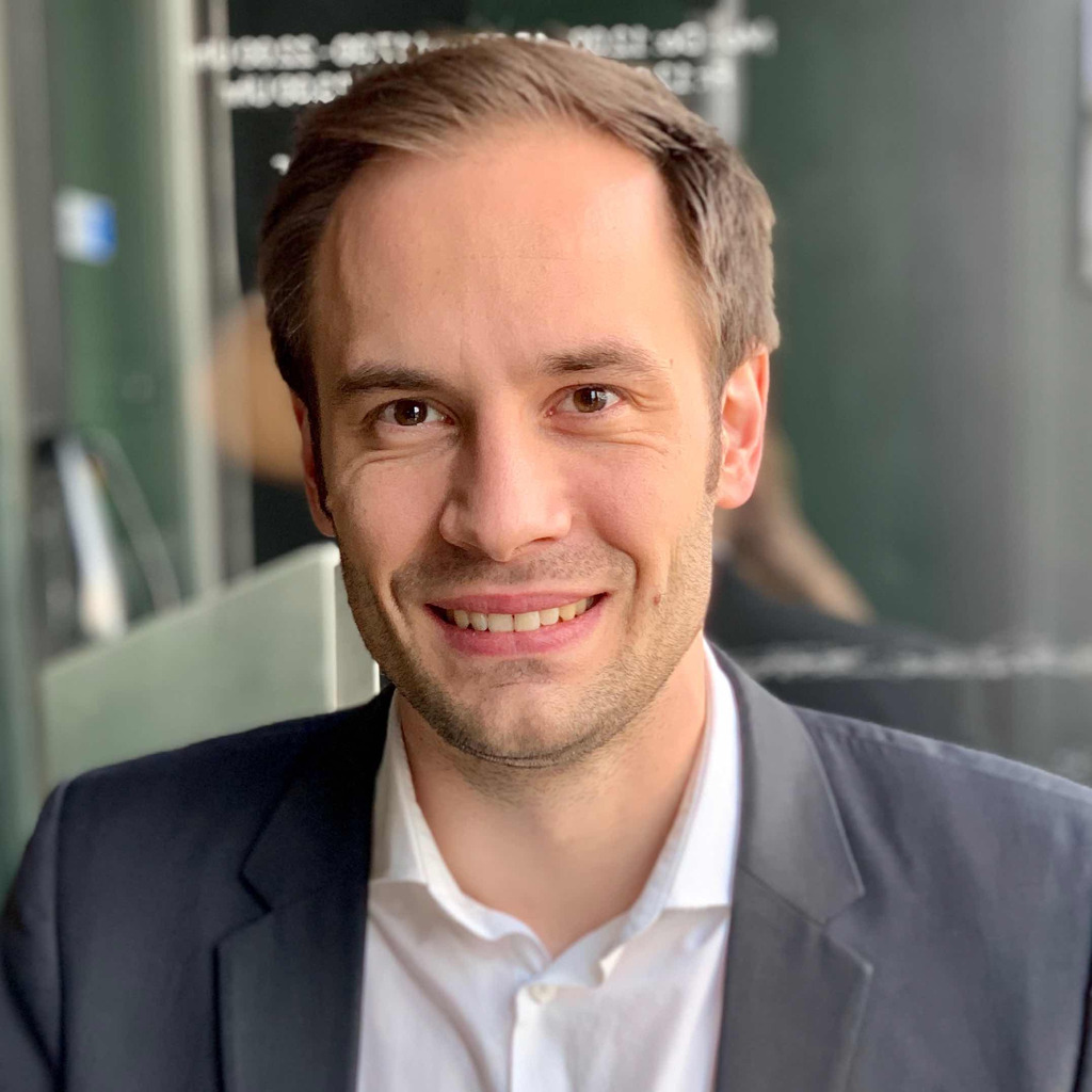 Marco Hauch CFA - Private Wealth Manager, Abteilungsdirektor - Hauck ...