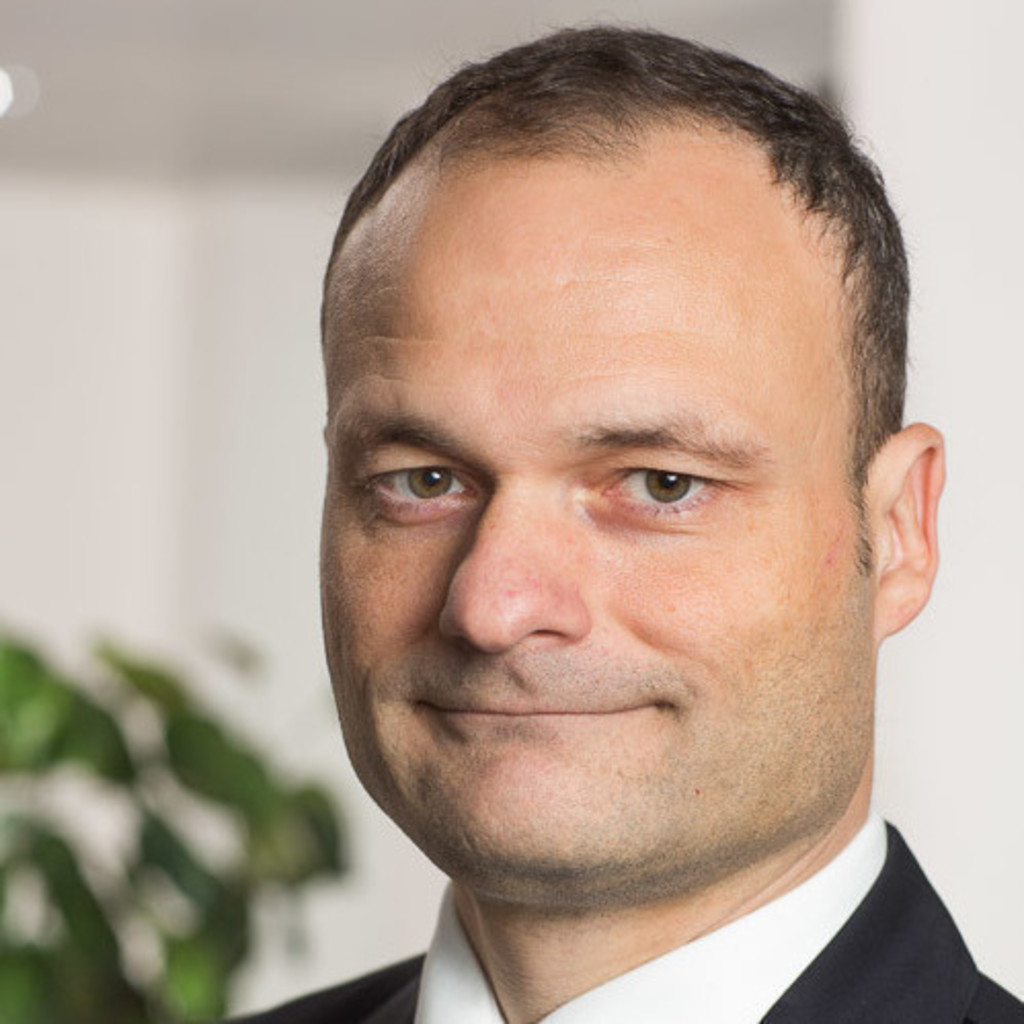 Mike Pfeffer - Projektportfoliosteuerung und -Controlling - Helaba | XING