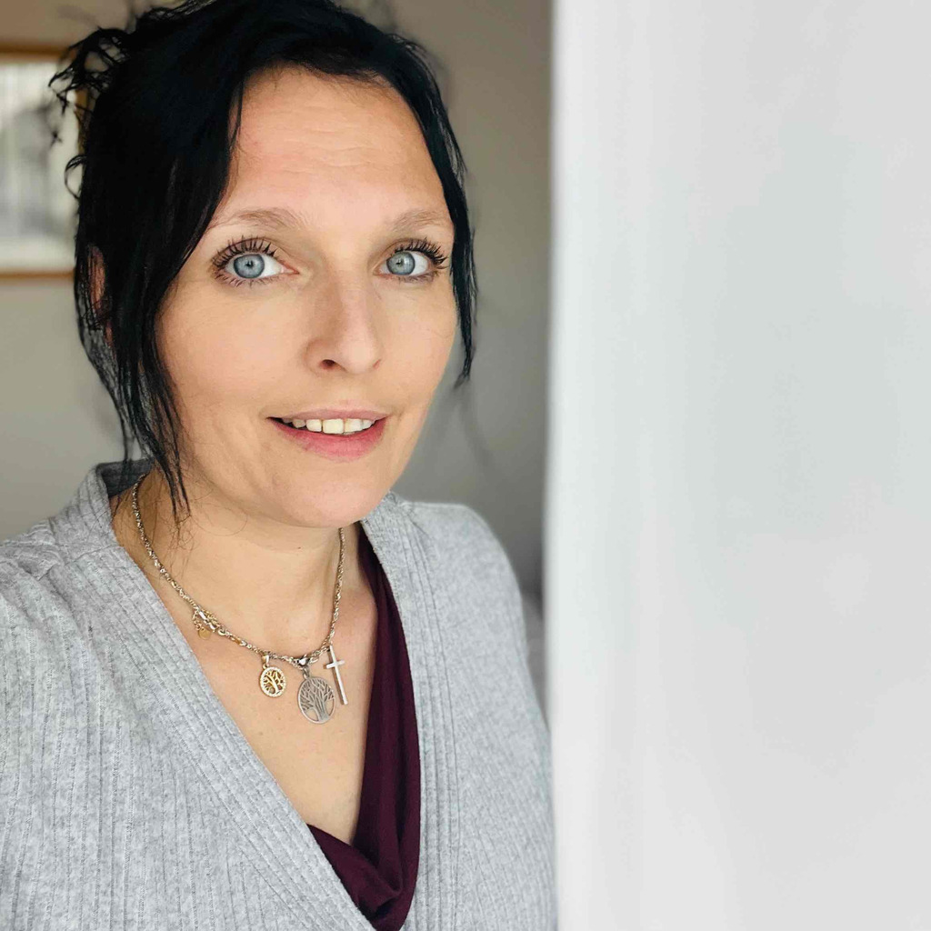 Sandra Mann's Instagram, Twitter & Facebook on IDCrawl