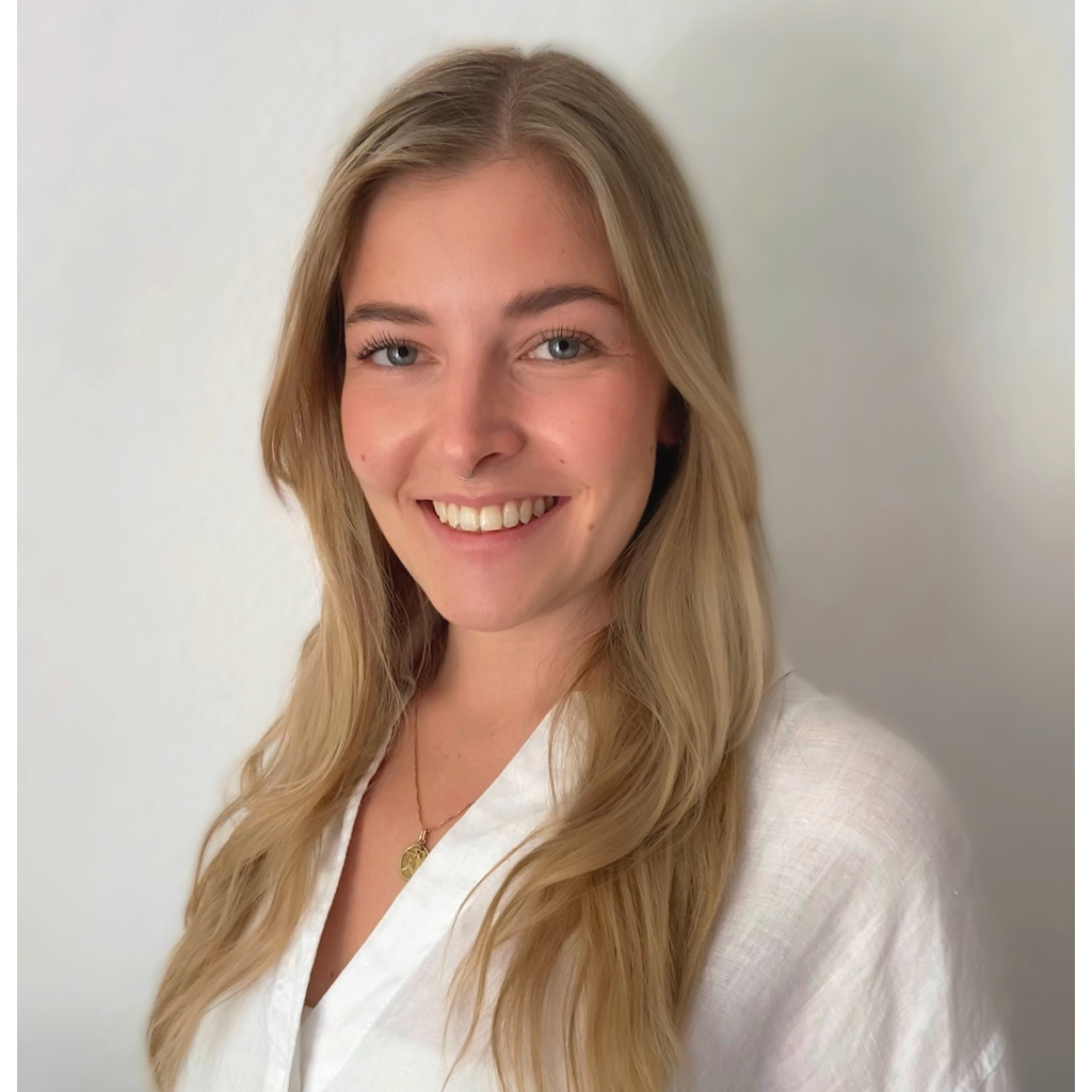 Alexandra Malmquist Schöbel - Marketing Management - BEEGY GmbH | XING