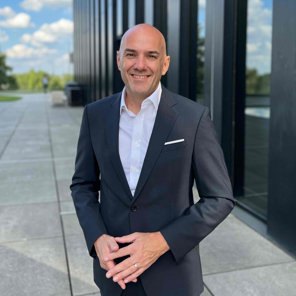 Jochen Werne - Chief Development & Chief Visionary Officer - Prosegur ...