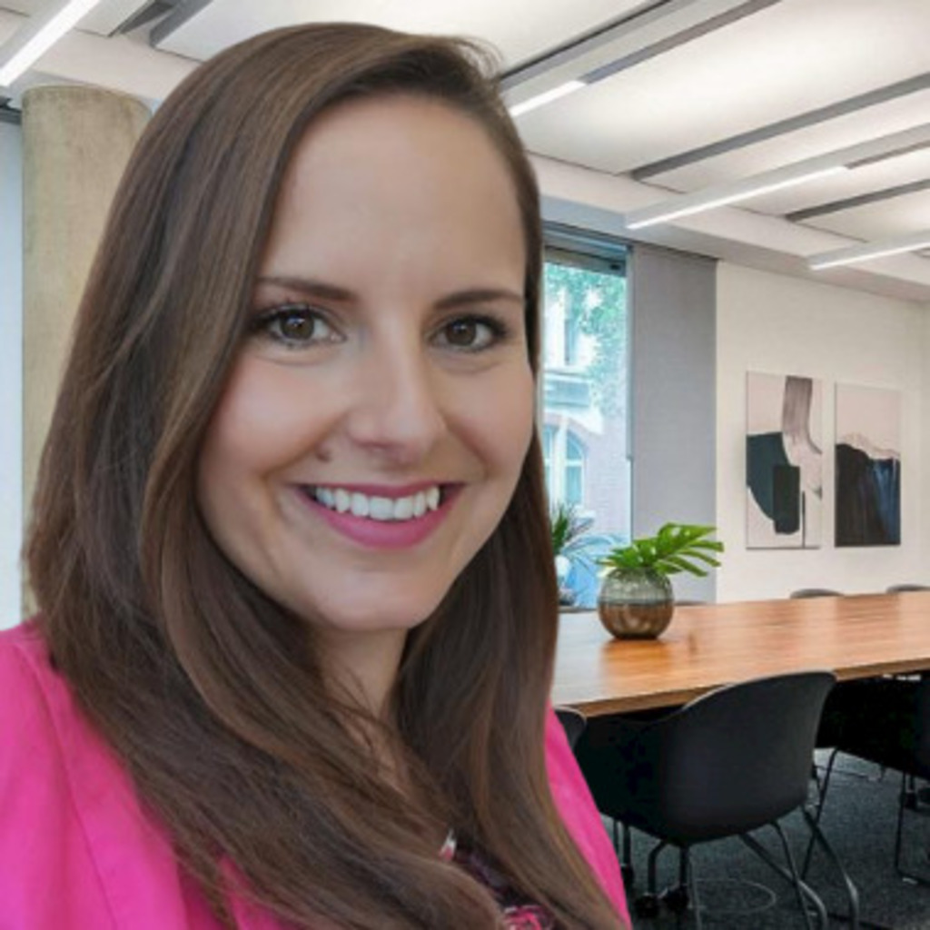 Corinna Zölle - Produktmanagerin - vivida bkk | XING