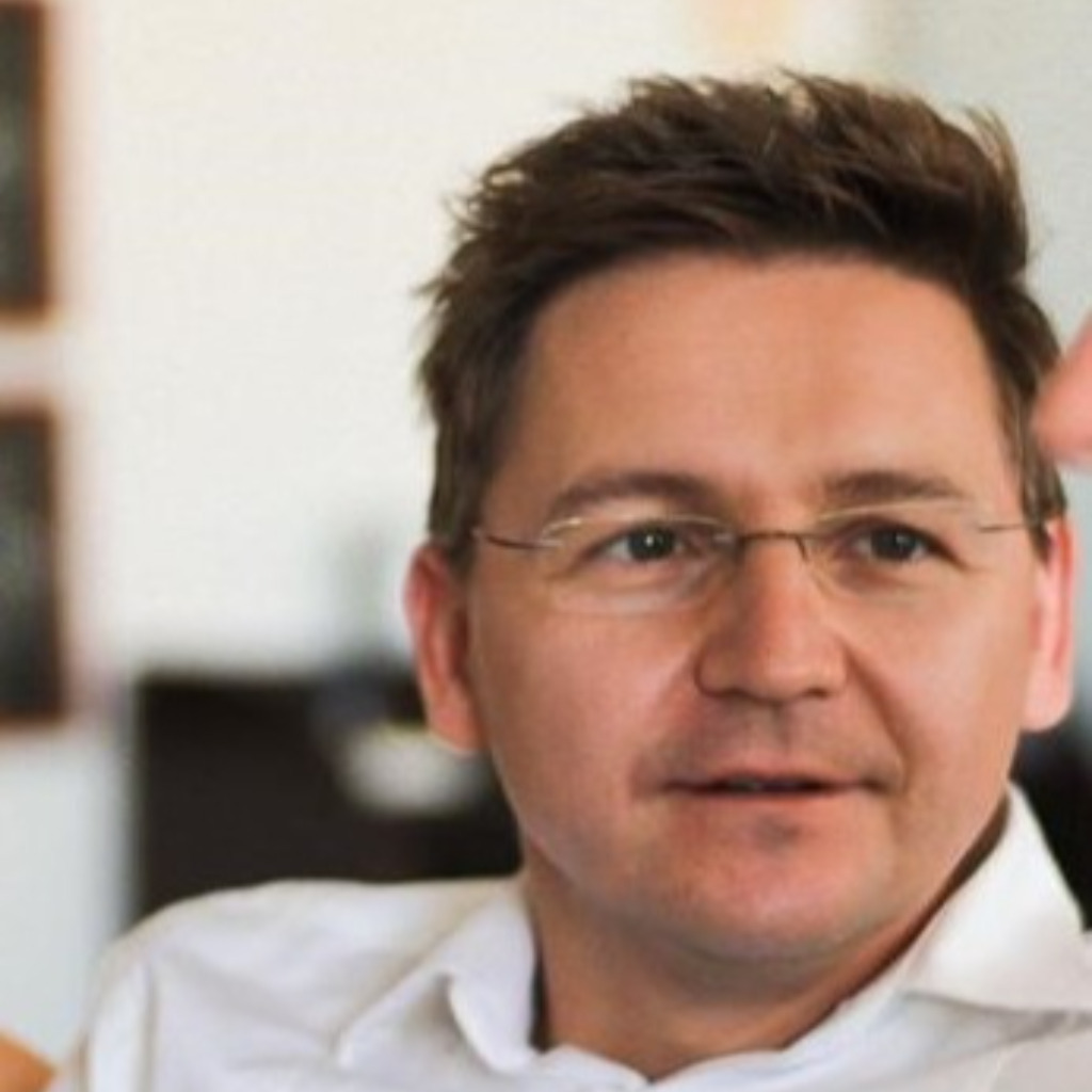 Ing. Jaroslaw Wazny - Arbeitskreis FA Hebezeuge I und II - DGUV - BASF ...