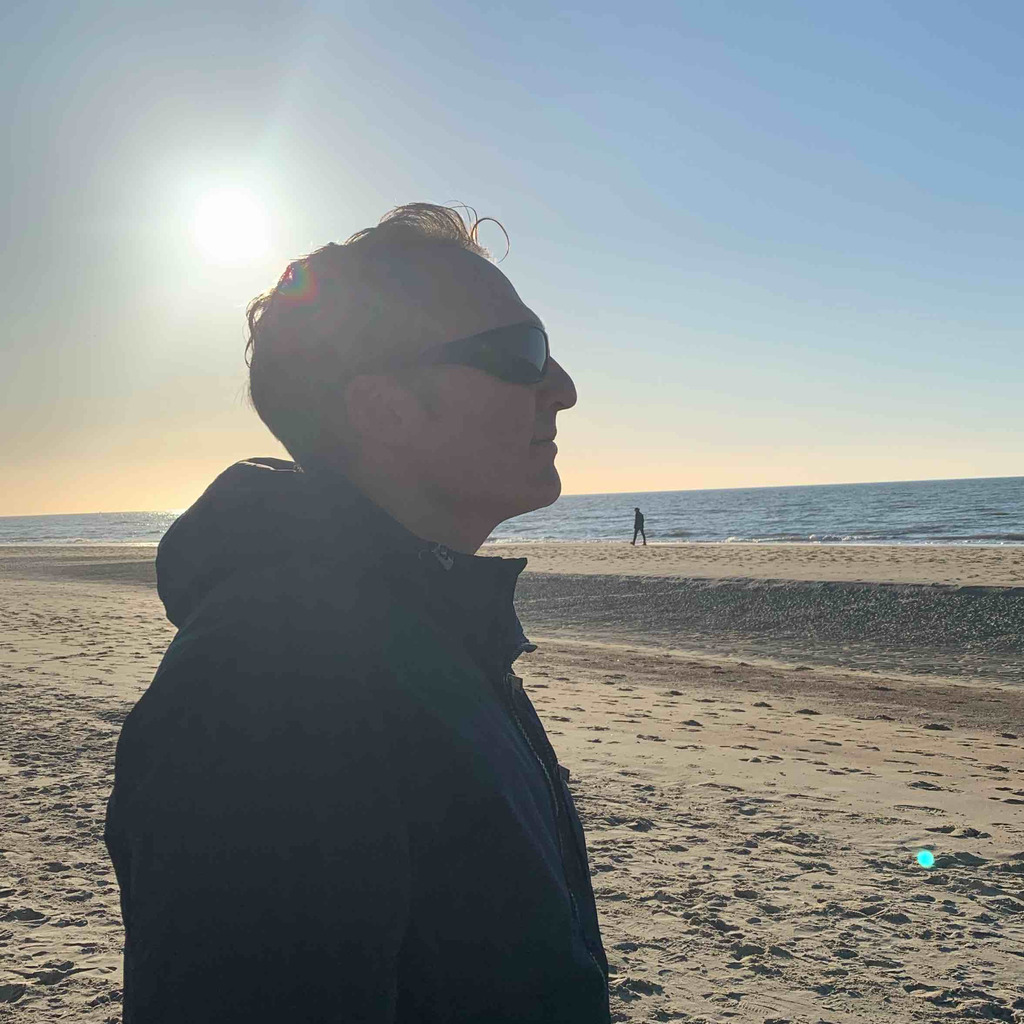 Eric Laux - Projektleitung - Panzel Electronic Event- und Baustrom | XING